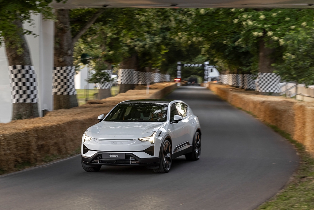 Polestar 3 and Polestar 5 make dynamic debut at Goodwood - Sgcarmart