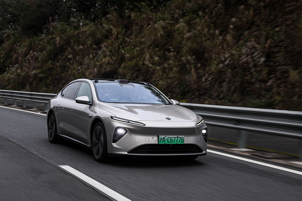 NIO ET7 completes 1,000km journey on a single charge - Sgcarmart