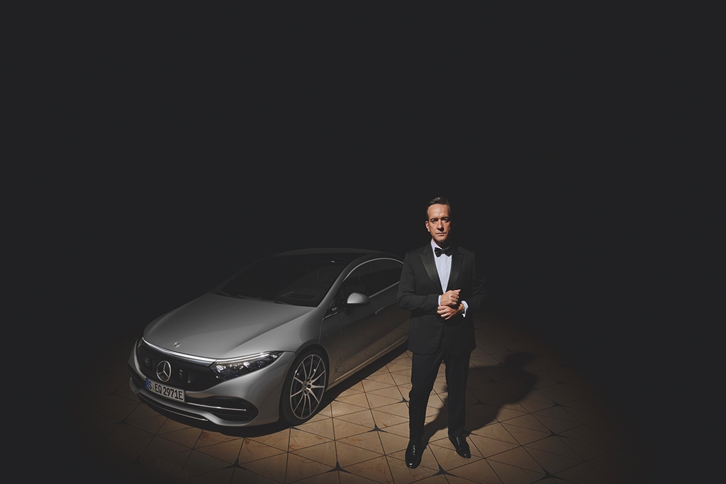 Mercedes' latest video showcases its innovative strength - Sgcarmart