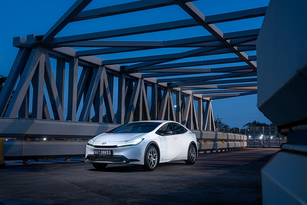 Toyota Prius launched here in Singapore - Sgcarmart