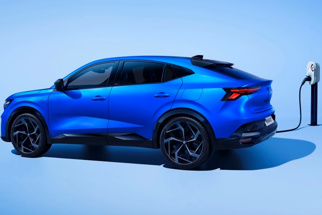 Renault unveils the high performance version of Rafale - Sgcarmart