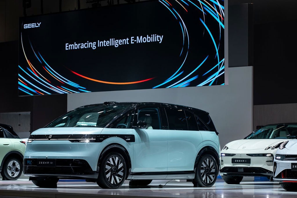 Zeekr MIX makes international debut in Frankfurt - Sgcarmart