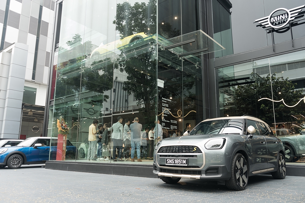 Eurokars launches new BMW and MINI Retail.Next showrooms - Sgcarmart