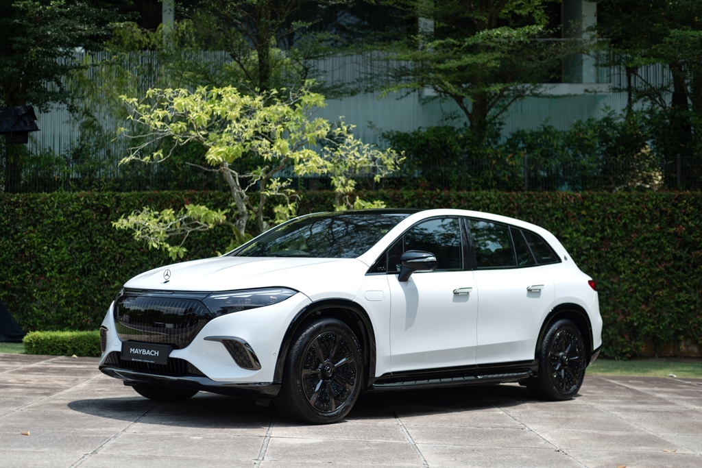 Mercedes-Maybach EQS680 SUV unveiled in Singapore - Sgcarmart