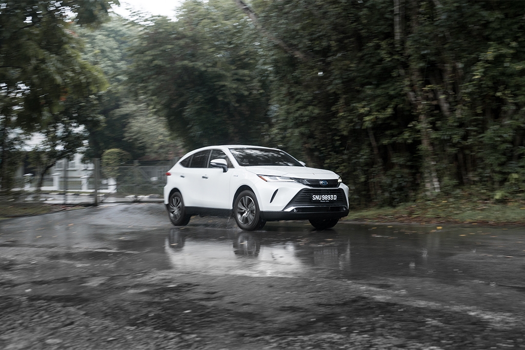 Deloitte survey shows Singaporeans prefer hybrid models - Sgcarmart