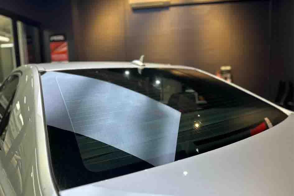 Huper Optik Clazzik 35 Rear Half Car Solar Film Solar Film | Shop on ...