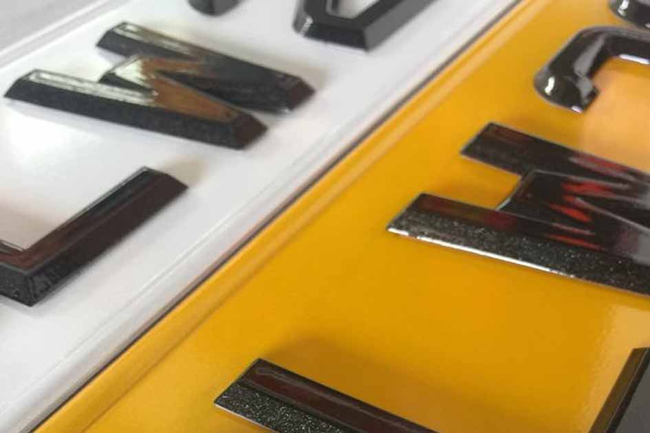 Chuan Heng 3D Premium Pearl or Gloss Black on Acrylic / Aluminium ...